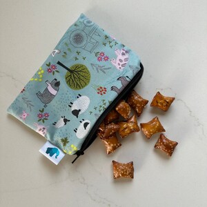 Reusable Zipper Snack Bag, Machine Washable With a Water Repellent ...