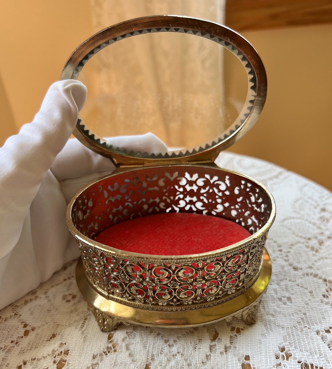 Vintage Oval Footed Ornate Gold Tone Filigreed Ormolu Jewelry Box ...