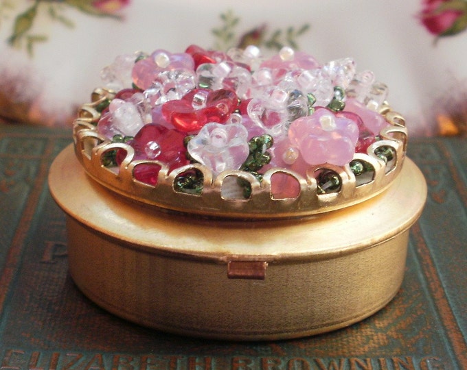 Victorian Pink Floral Beaded Treasure Box With Light and Dark - Etsy
