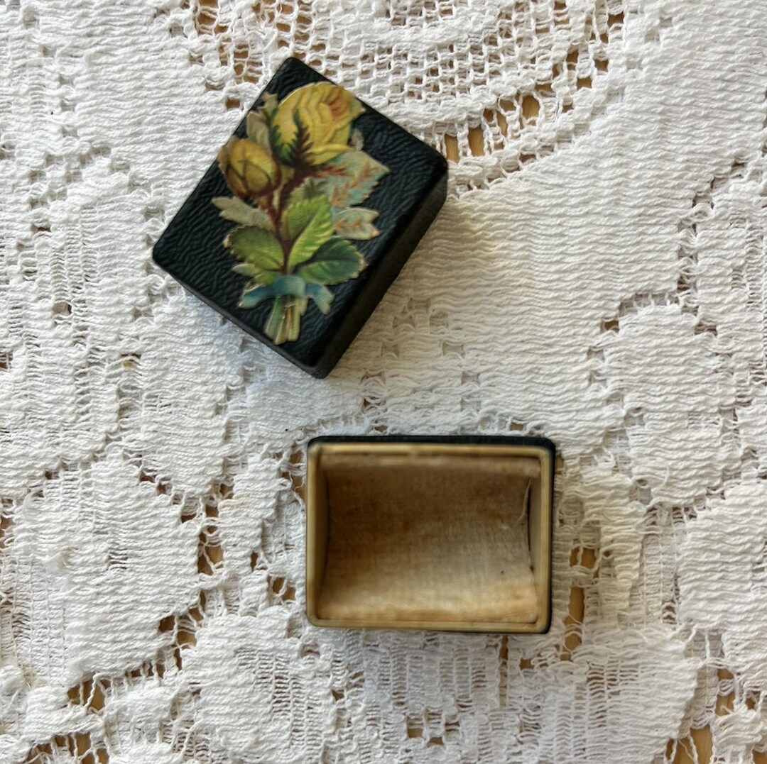 OOAK Vintage Little Jewelry / Thimble Presentation Box Embellished ...