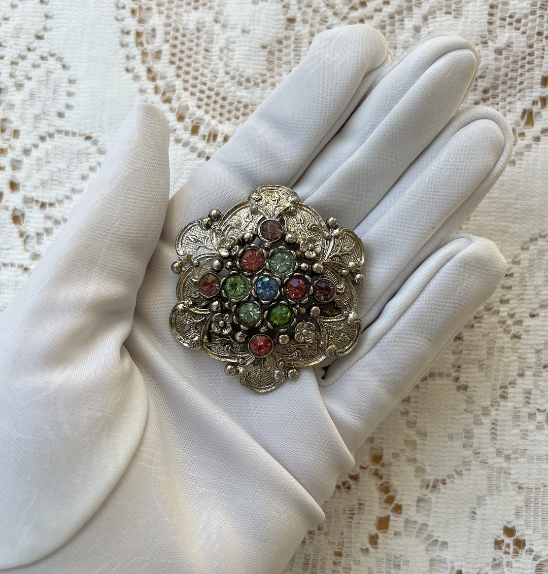 Vintage Little Nemo LN/25 Floral Embossed Brooch, Pastel Rhinestones ...
