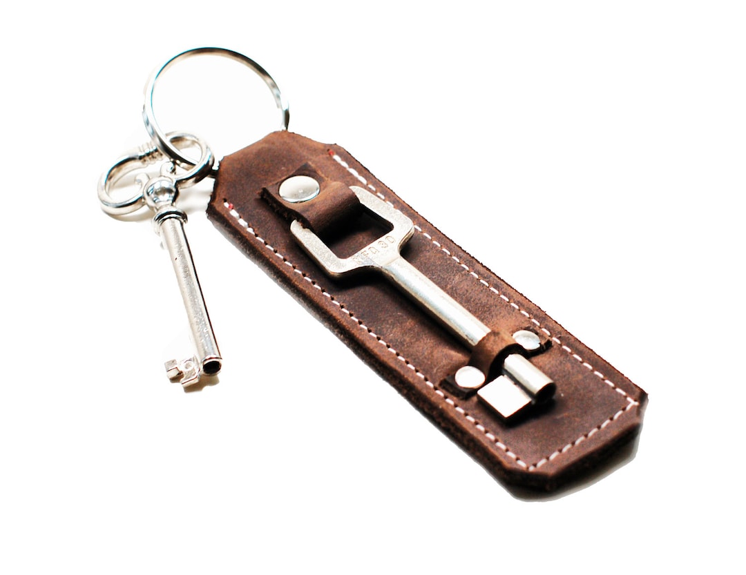 Skeleton Key Fob Keychain - Leather Door Keeper - Industrial Steampunk ...