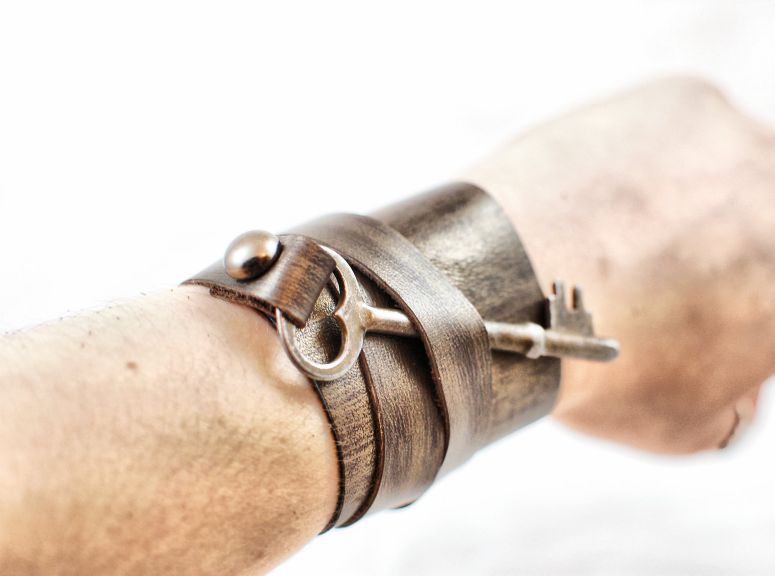 Antique Skeleton Key Wrap Around Leather Cuff - Etsy
