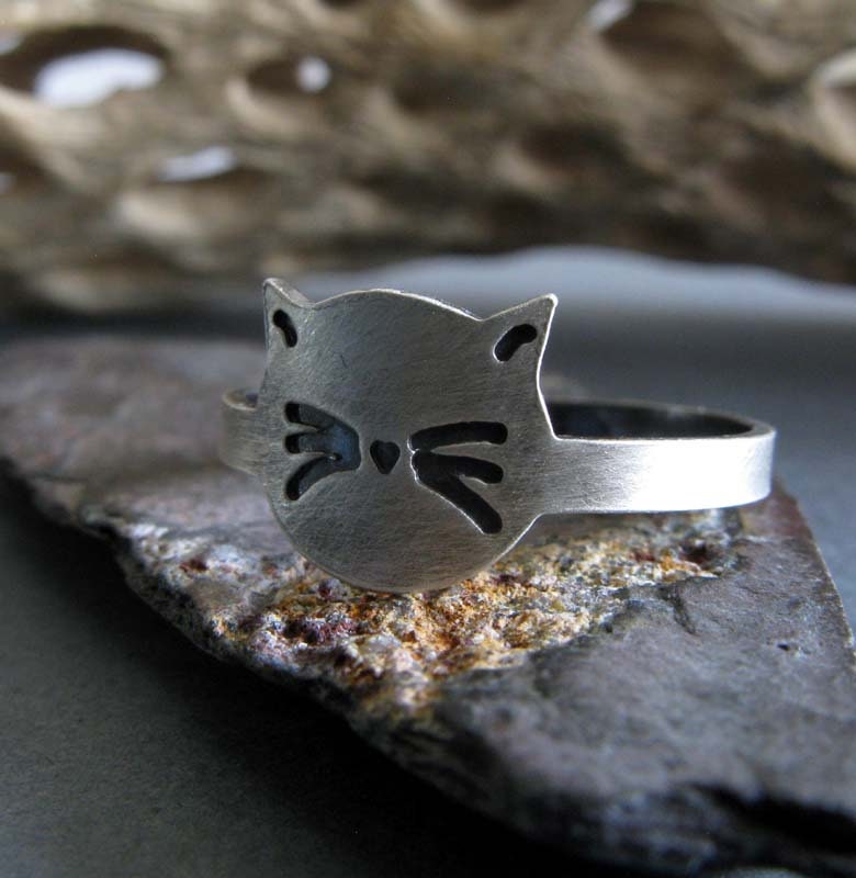 Dainty Cat Face Sterling Silver Ring - Etsy