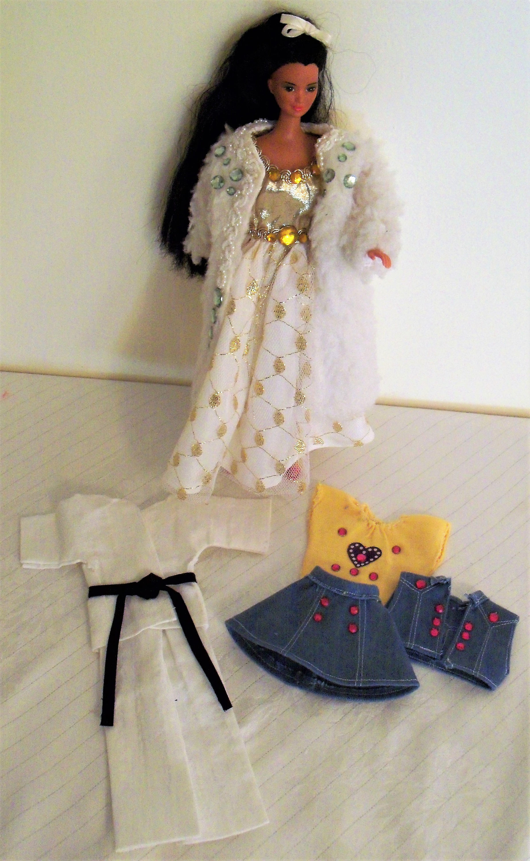 Barbie Doll Clothes Set, 3 Outfits,evening Gown,cape,fur Coat,blouse ...