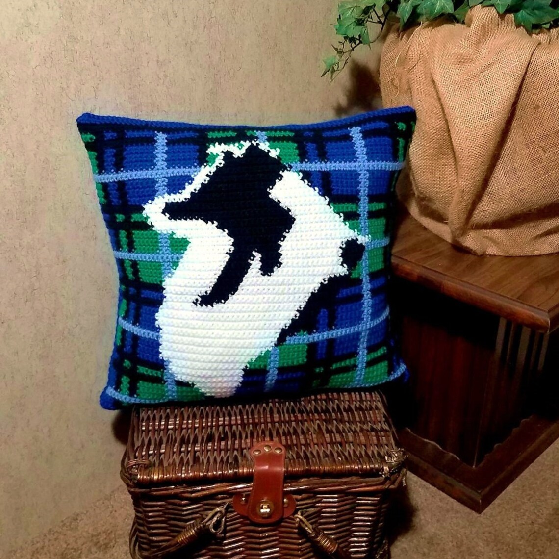 Shetland Sheepdog Pillow Crochet Pattern, Dog Lover Gift, Graph Pattern ...