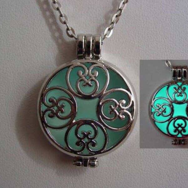 Glow in the Dark Locket - Etsy