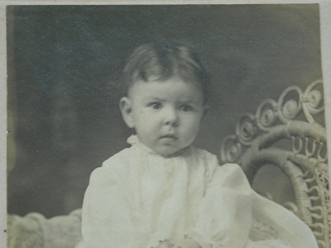 Precious Vintage Parlor Photo of Small Child on Rattan Chair - Etsy