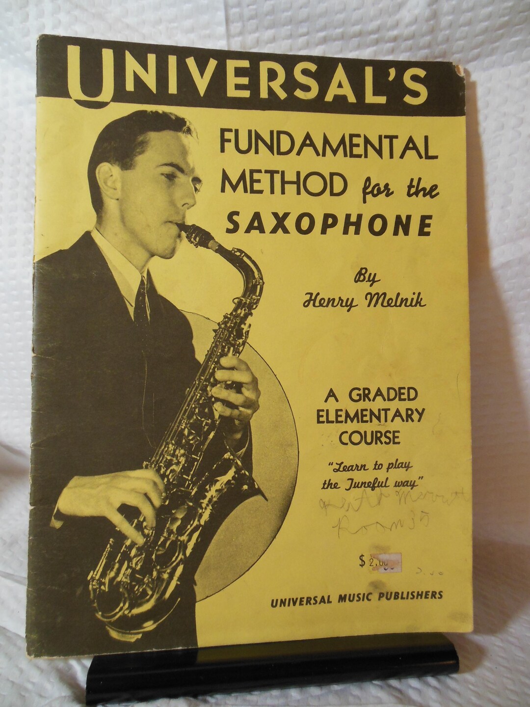 Saxophone Lesson Book Elementary Course by Universal Music Publishers ...