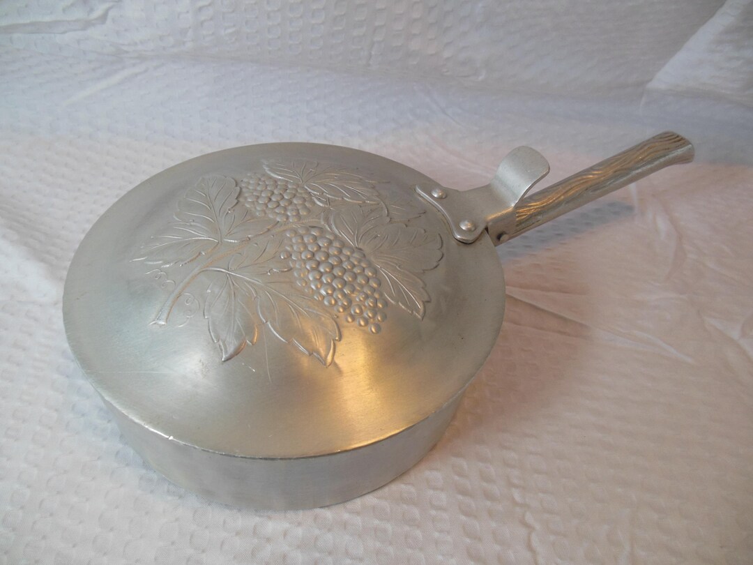Silent Butler Table Crumb Collector Everlast Brand Forged Hammered ...