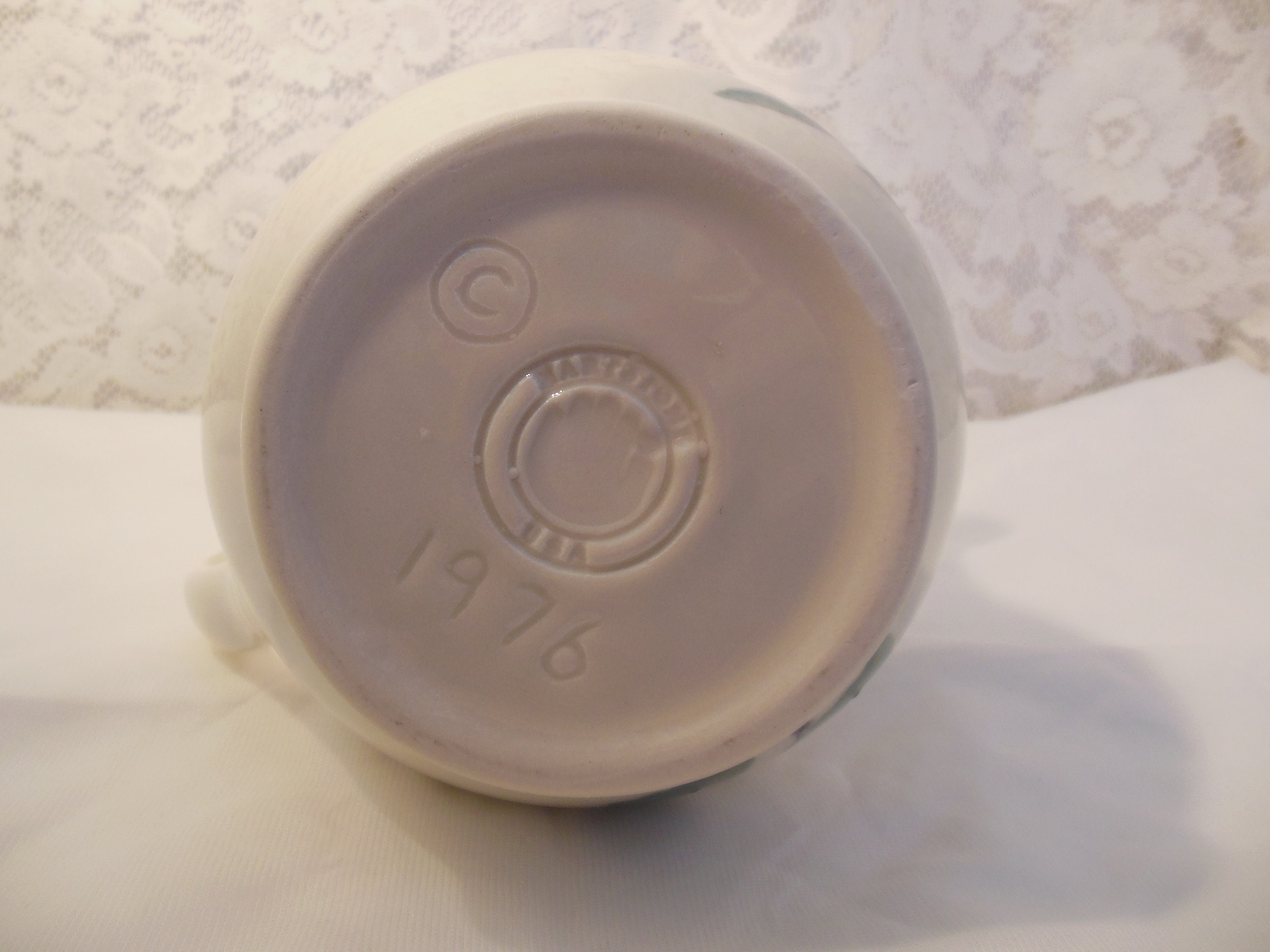 Vintage 1976 Hartstone Pottery zanesville, OH Pitcher Green Leaves and ...