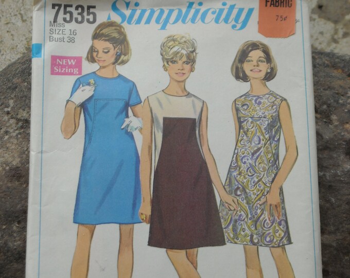 Sewing Pattern Simplicity #7535 Simple Vintage Dress Pattern Dated 1968 ...