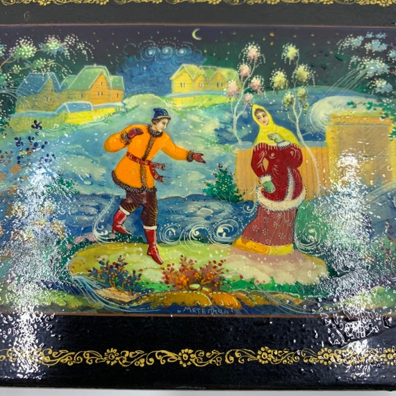 Vintage Russian Lacquer Box, Miniature Hand Painted B… - Gem
