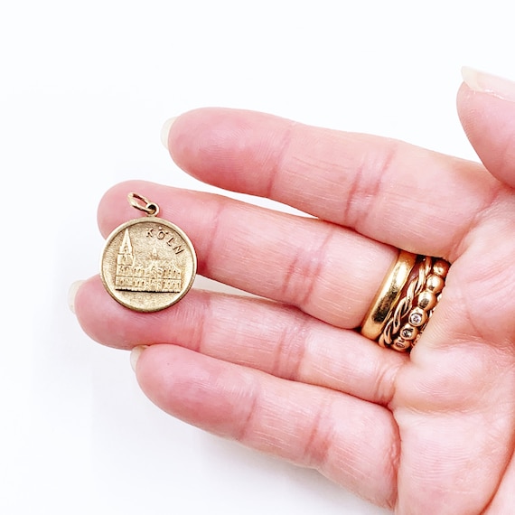 Vintage 8K Koln Kölner Dom Charm, 8K Gold Cologne Cat… - Gem
