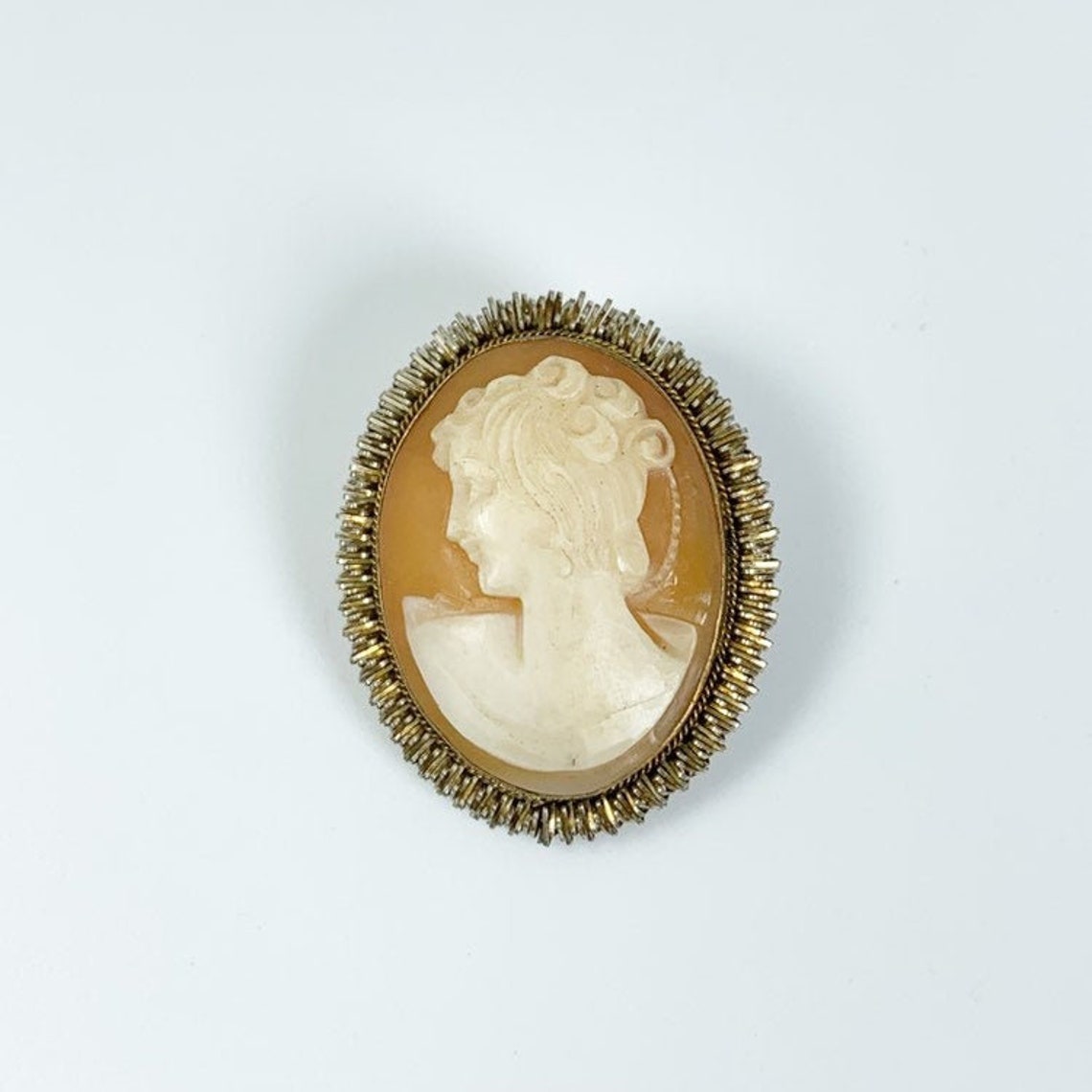 Vintage Cameo Brooch - Etsy