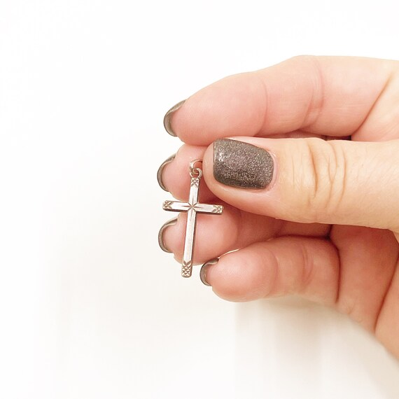 Vintage Engraved Silver Cross Pendant | Vintage Sterl… - Gem