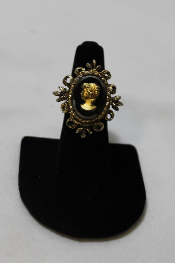 Large Left Facing Cameo Cocktail Ring Statement Ring Adjustable Etsy