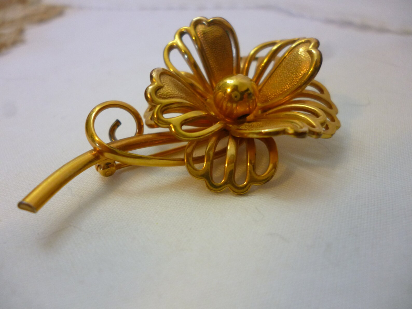 Vintage FORSTNER Flower Brooch 12K GF - Etsy