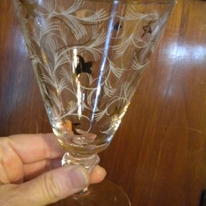 SALE Set of 7 Large Water Goblets Gold and White Design - Etsy