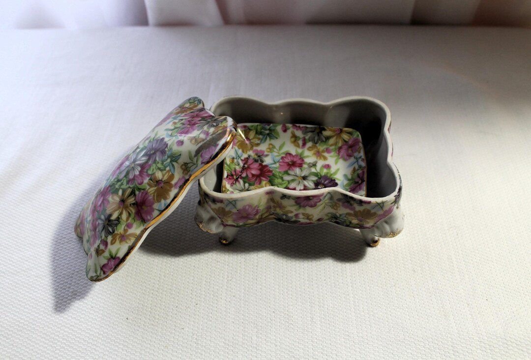 Vintage Floral Chintz Footed Trinket Box W/ 2 Matching Dishes Inside - Etsy
