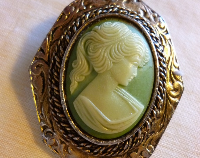 Vintage OPERI Cameo Brooch or Pendant With Chain - Etsy