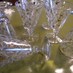 SALE Set of 7 Large Water Goblets Gold and White Design - Etsy