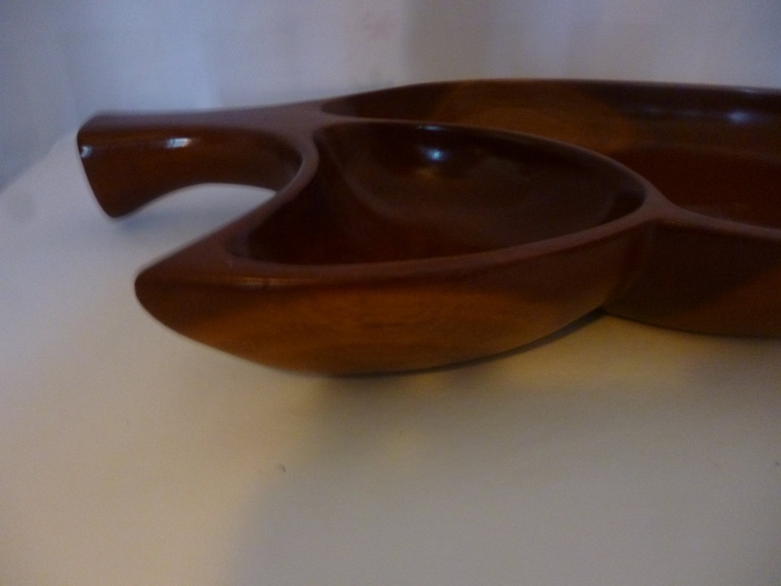 SALE Large Leaf-shaped Wooden Serving Bowl - Etsy