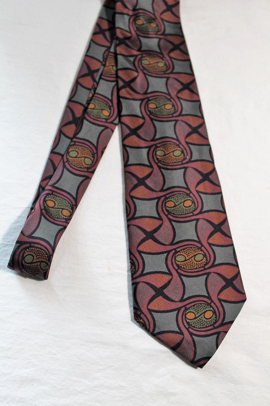 Vintage HALSTON III 3.75 X 58 Inch Mod Silk Necktie - Etsy