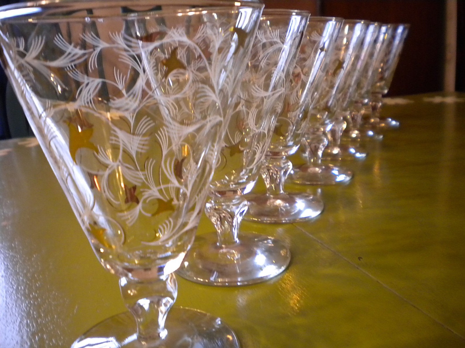 SALE Set of 7 Large Water Goblets Gold and White Design - Etsy