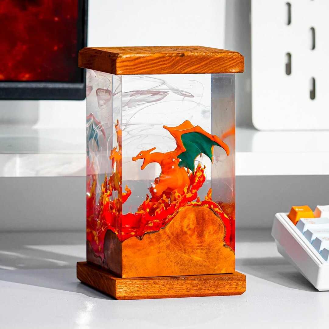 Custom FIRE CHARIZARD Resin Lamp, Custom Diorama for Gifts, Resin Epoxy ...