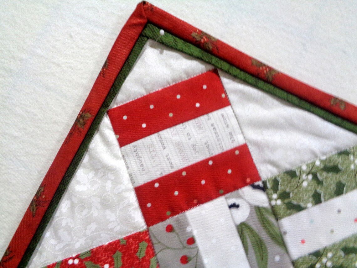 Christmas Quilted Table Runner - Etsy
