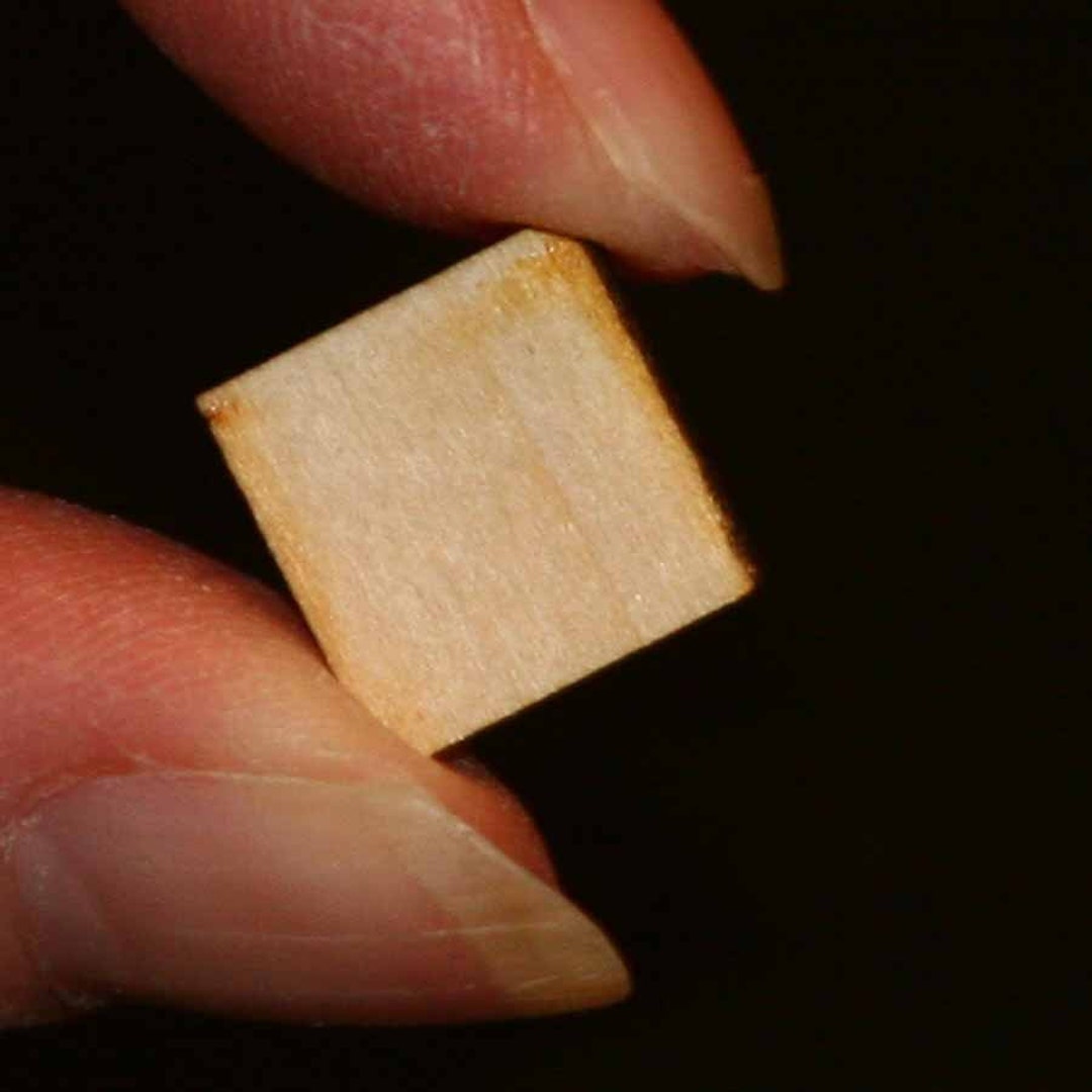 Unfinished Wood Square - 1/2 Inches by 1/2 Inches and 1/8 Inch Thick ...
