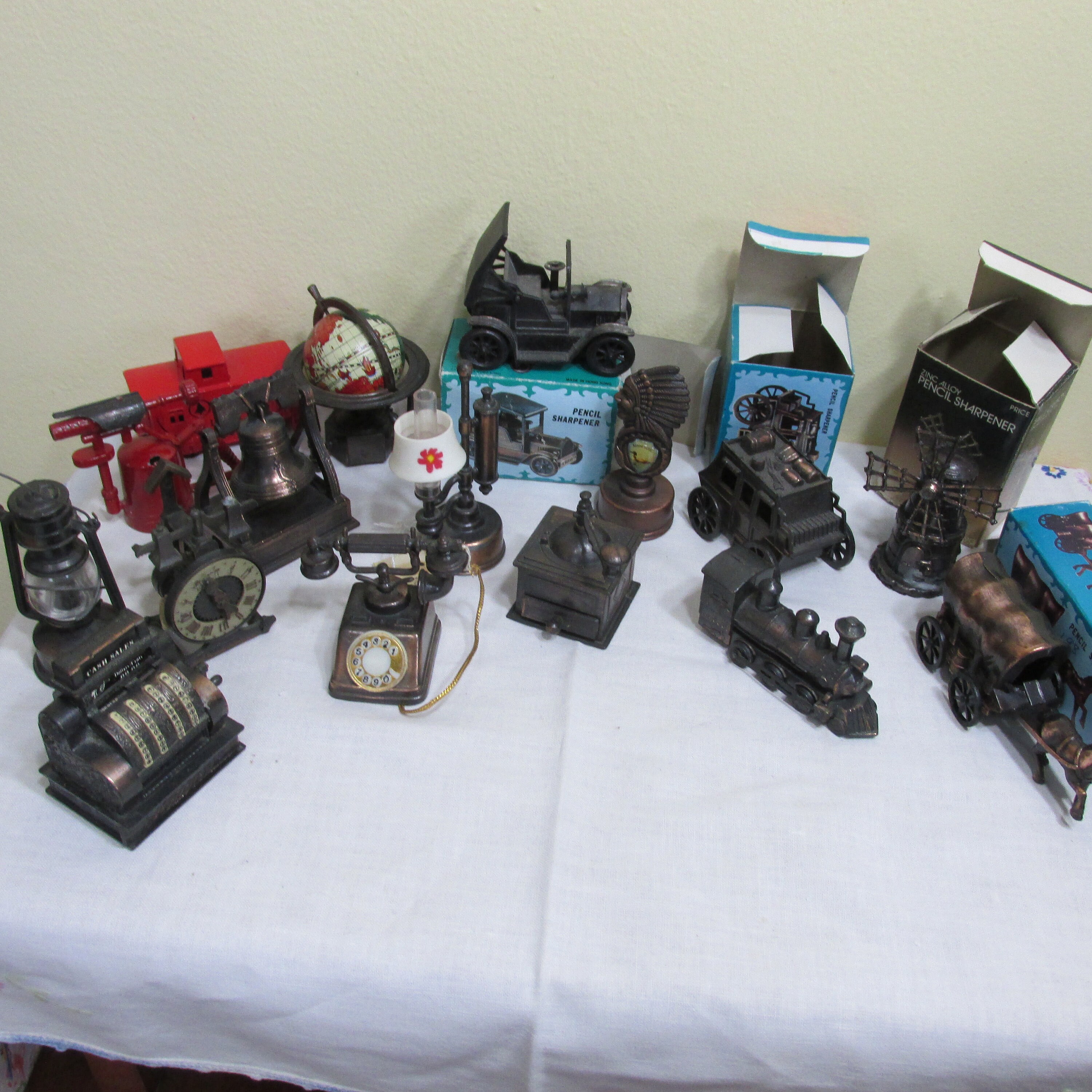 Pencils Antique Iron Pencil Sharpener Die Cast Miniature 2 Piece Paper ...