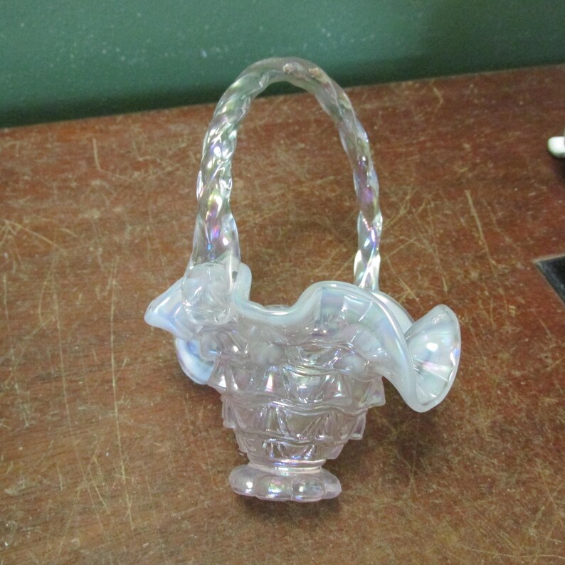 Fenton Lamb's Tongue Basket Vintage Pink Opalescent Unique Twisted ...