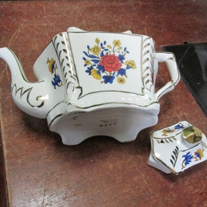 Teapot Arthur Wood Monarch Vintage Made in England - Etsy