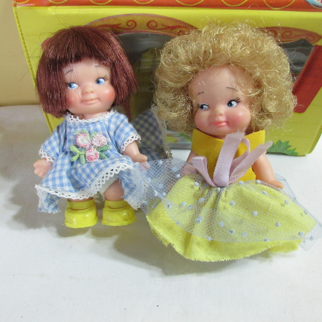 Ideal Pee Wee Tote Vintage 1966 Mini Dolls, Clothes, and Carrier - Etsy