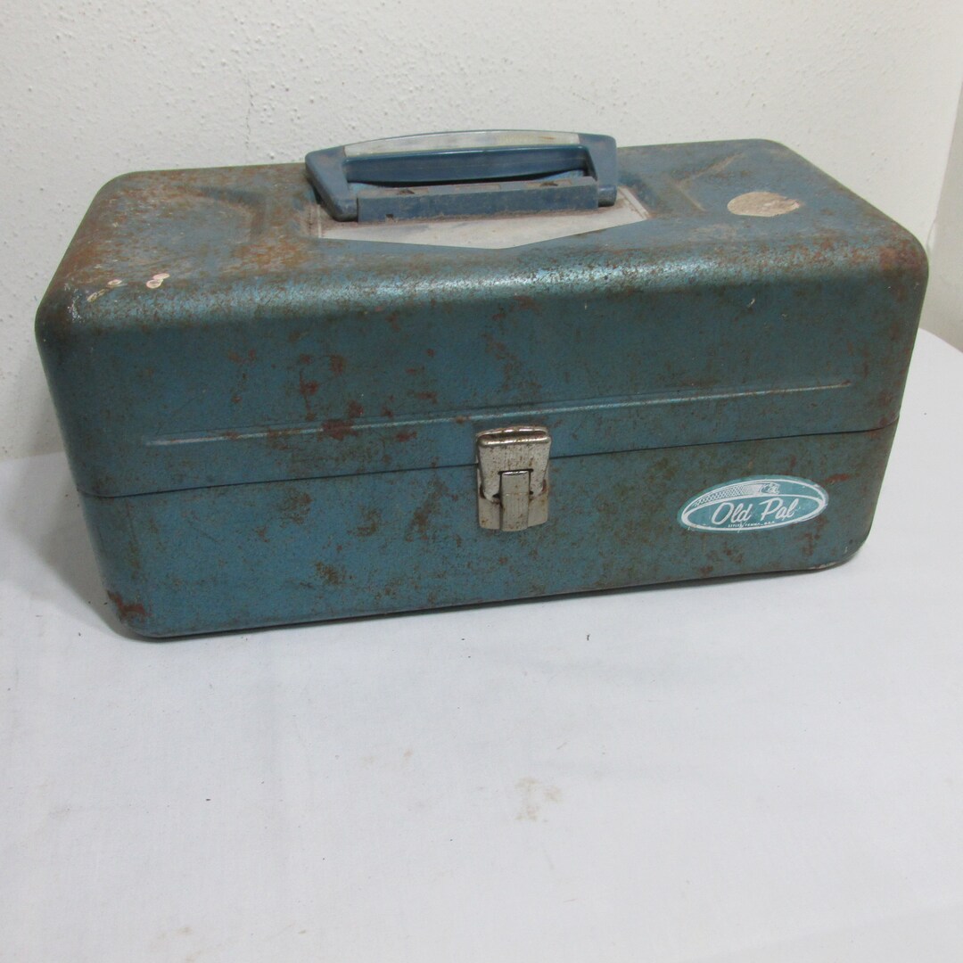 Metal Tackle Box Vintage Rustic Fishing Gear Craft Supply Container ...