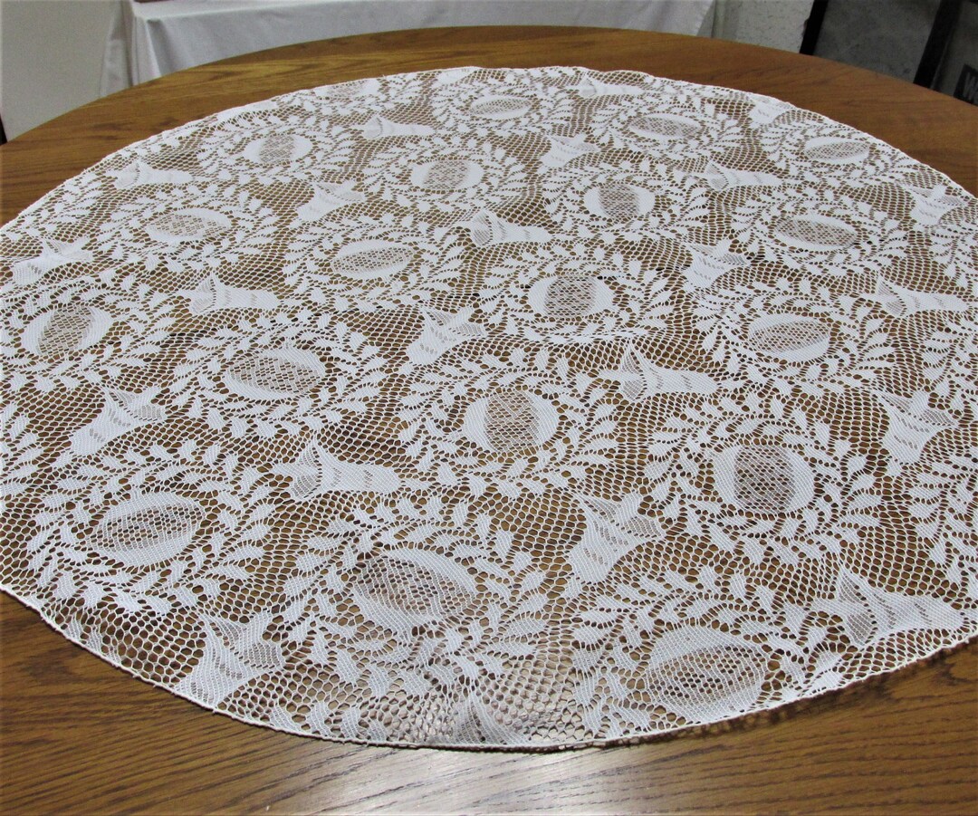 Table Runner Round White Lace Vintage Decor - Etsy
