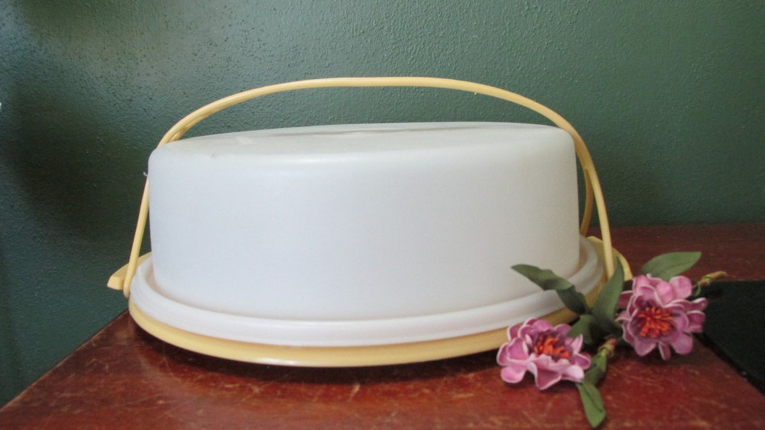 Tupperware Cake or Pie Carrier With Handlier Handle - Etsy
