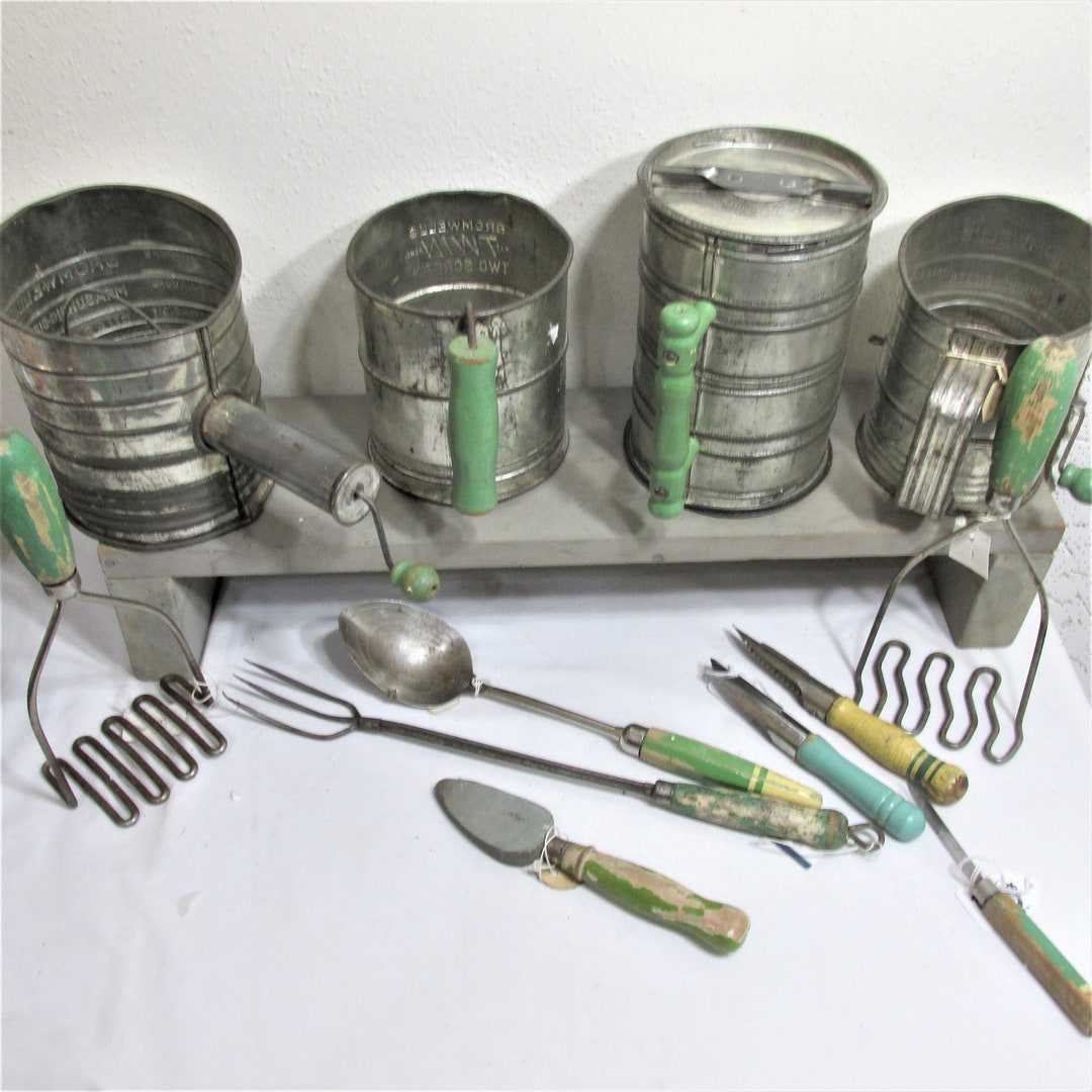 Green Wood Handle Utensils Choice of 1 Vintage Kitchen Tool - Etsy