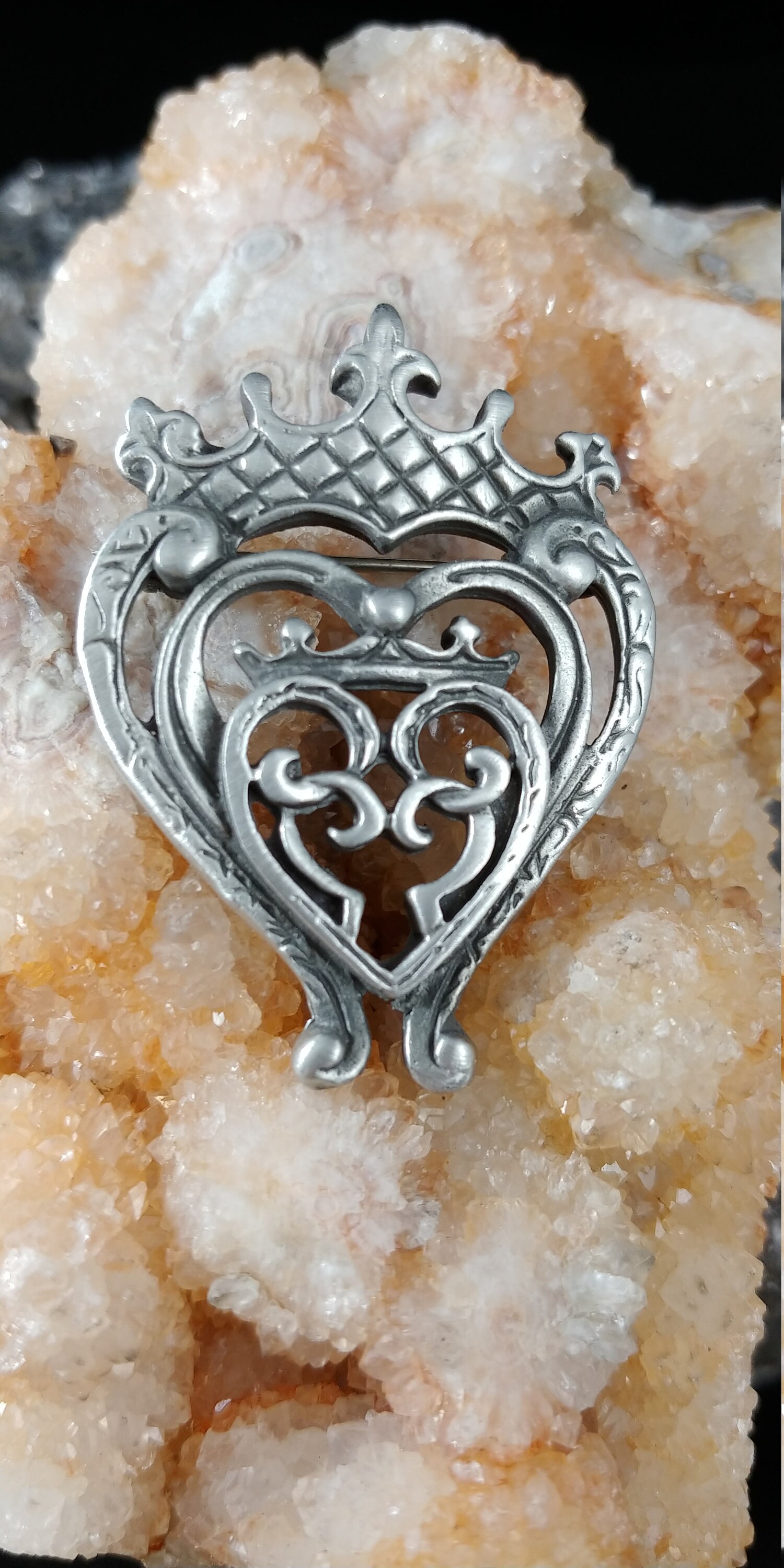 Luckenbooth Brooch - Etsy