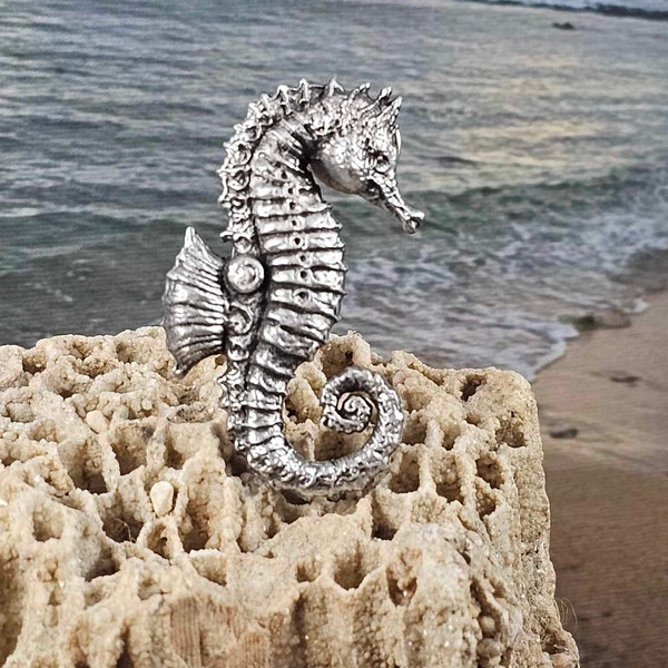 Seahorses Pin - Etsy