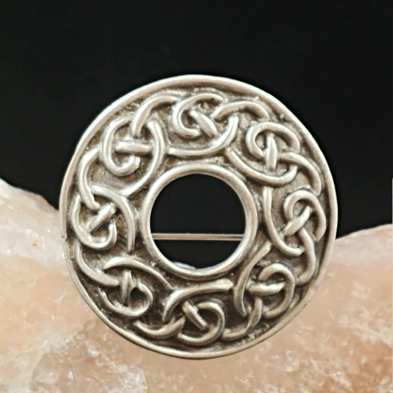 Celtic Knot Brooch - Etsy