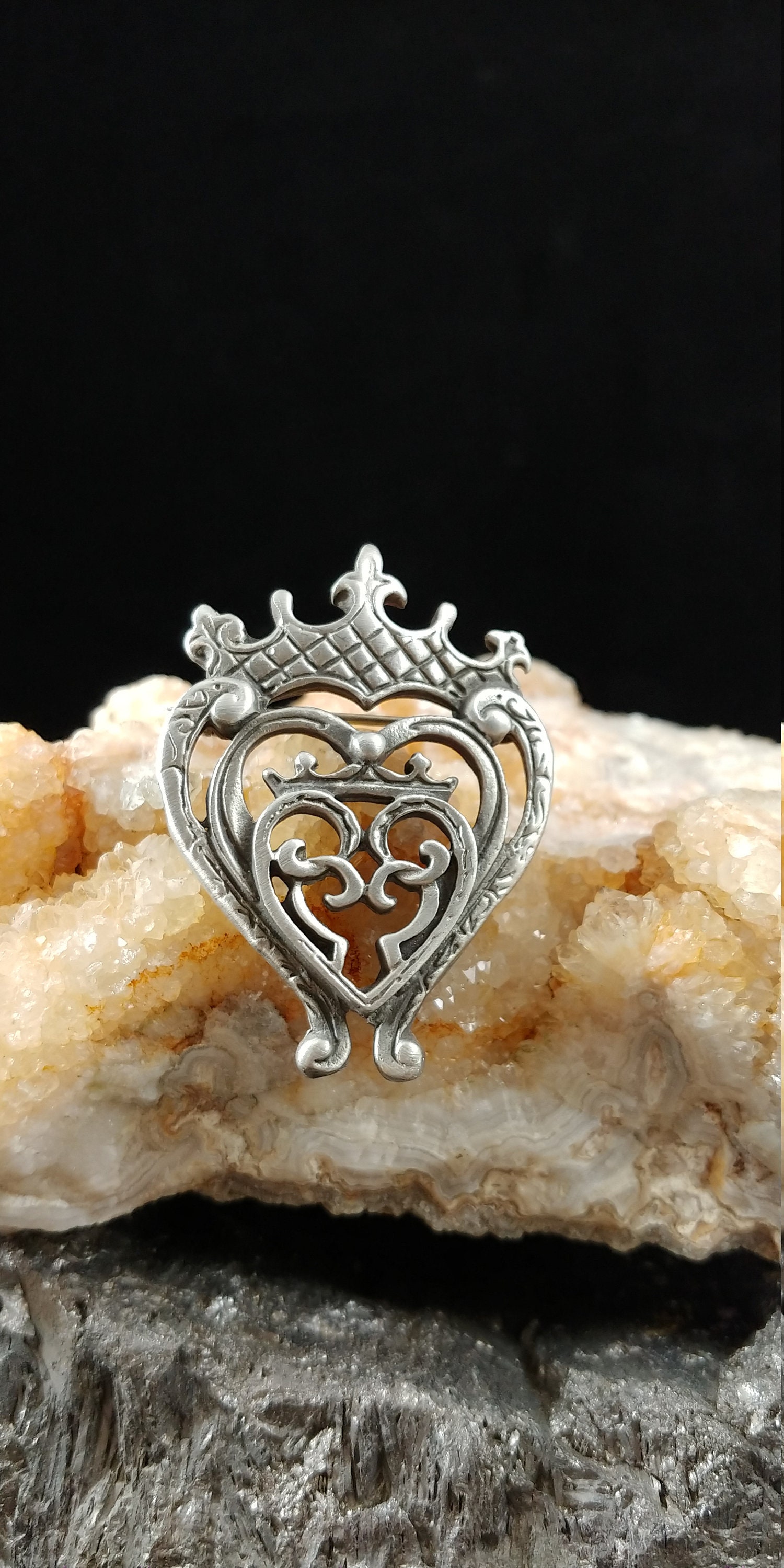 Luckenbooth Brooch - Etsy