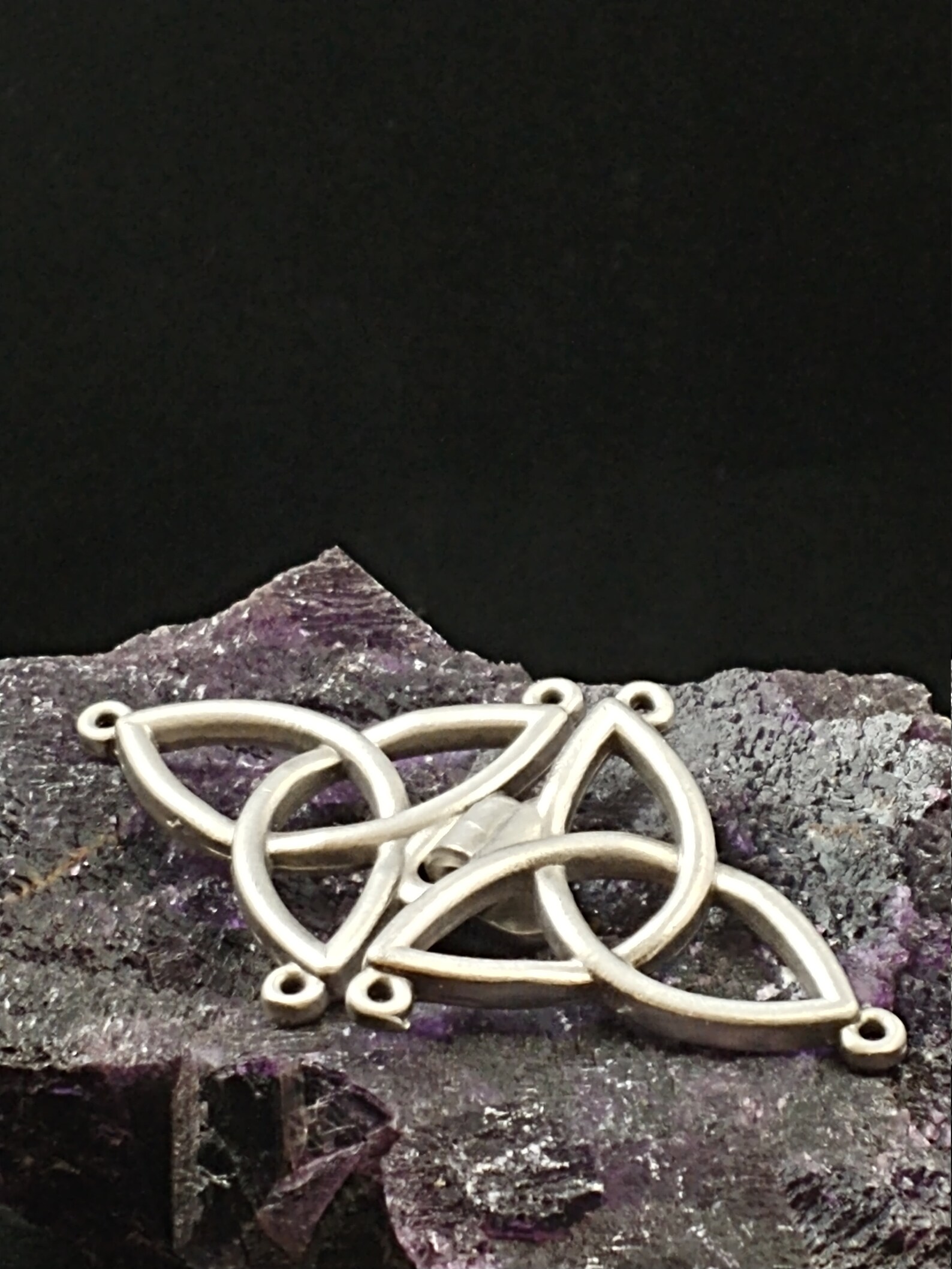 Trinity Knot Cloak Clasp-sew to Your Favorite Garment - Etsy