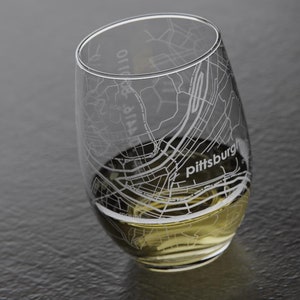 Pittsburgh Map Stemless Wine Glass | Engraved Wine Glass (15oz ...