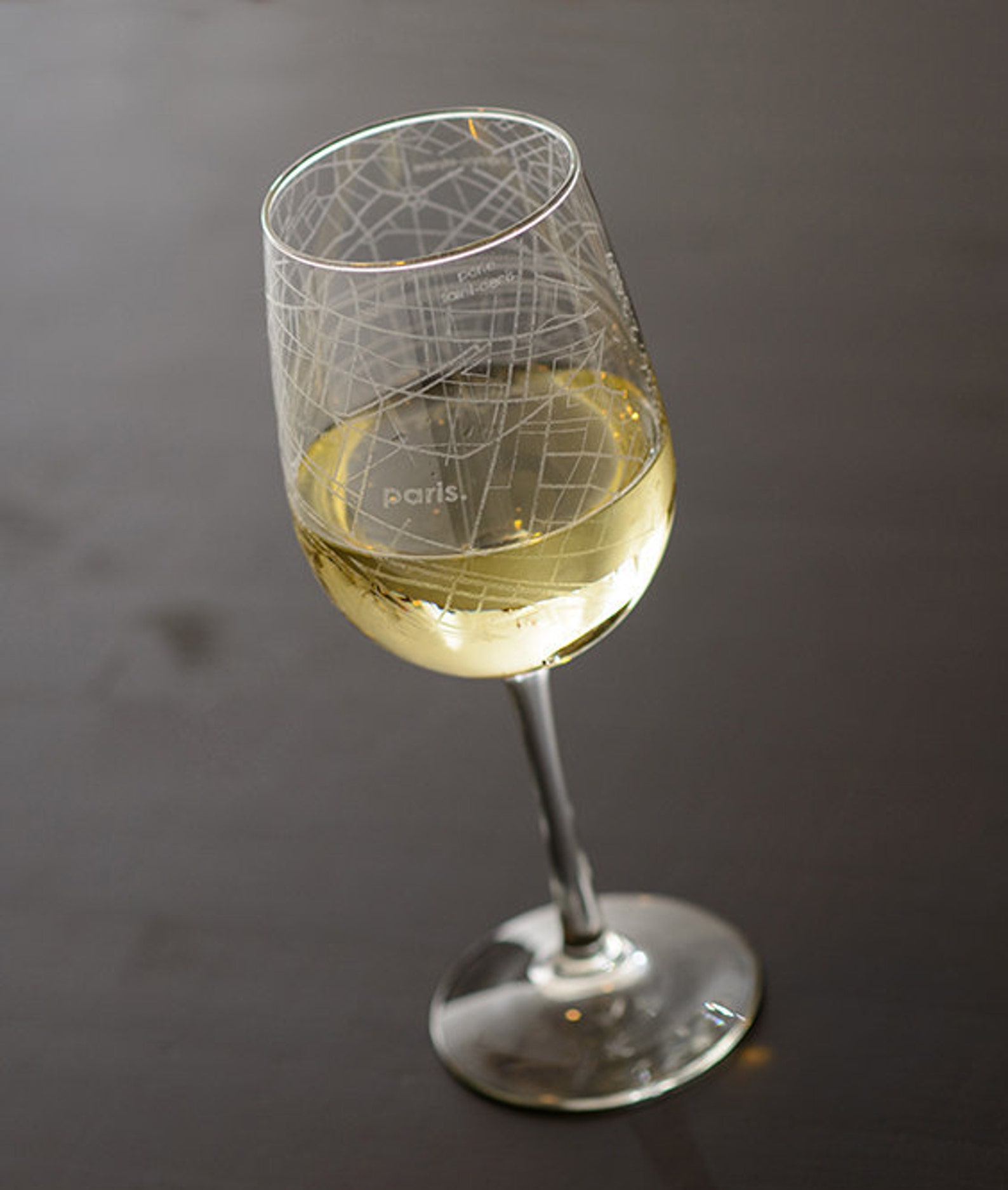 Paris Map Stemmed Wine Glass | Engraved Wine Glasses (16oz) | Etched ...
