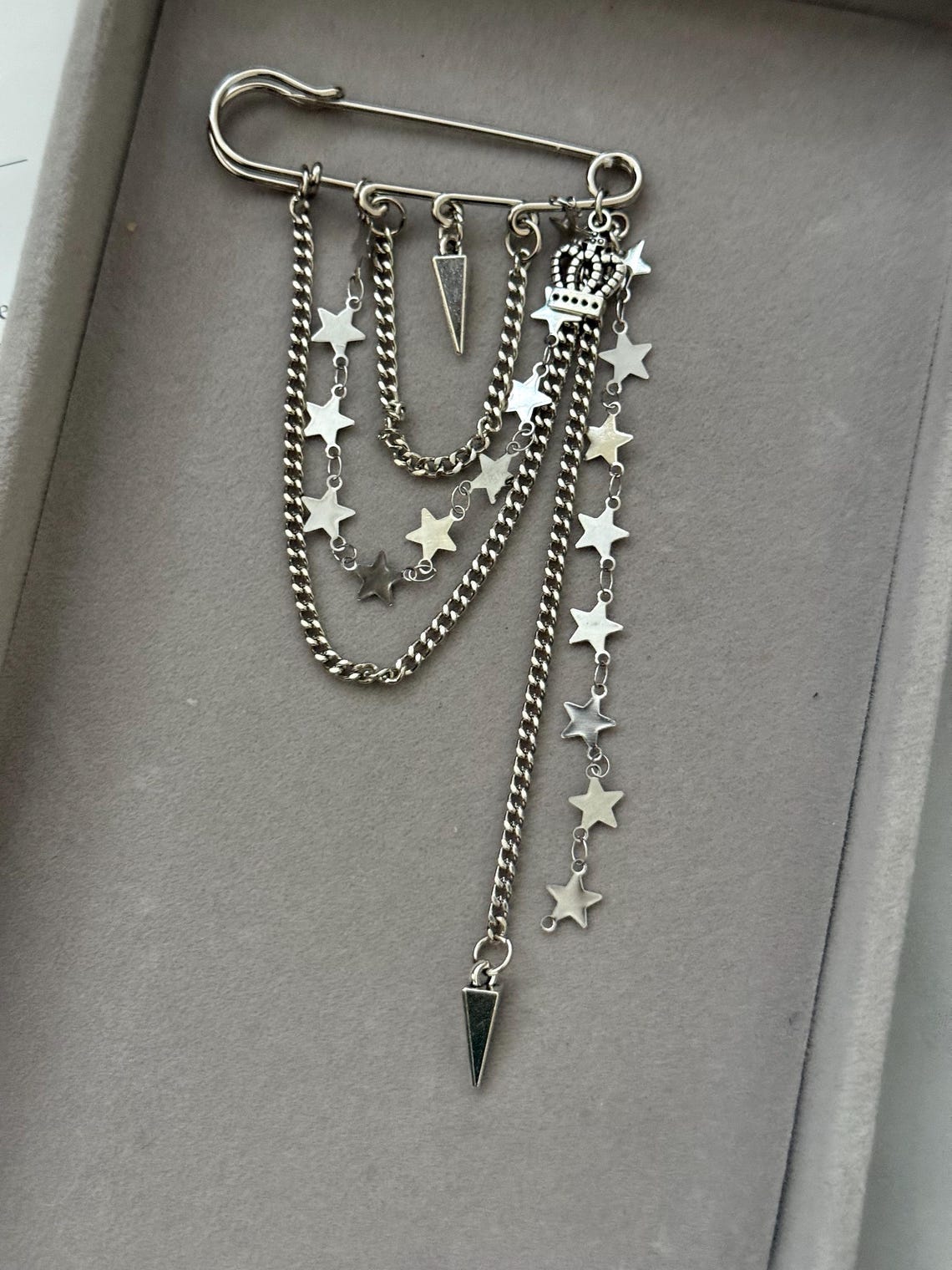 Starlight Chain Brooch Trends Minimalist Design Fashion Everydayjewerly ...