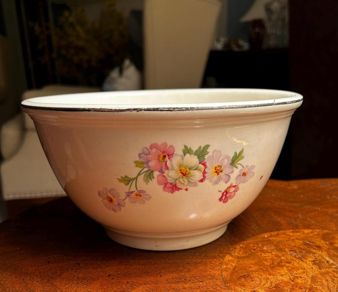 Vintage 1930s Homer Laughlin Virginia Rose Fluffy Rose Mixing Bowl ...