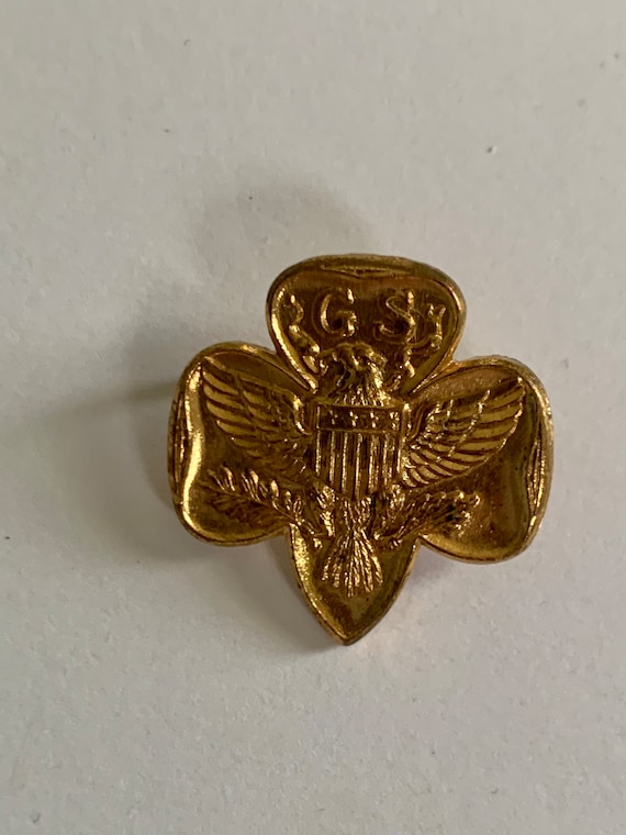 Vintage girl scout pin - Gem